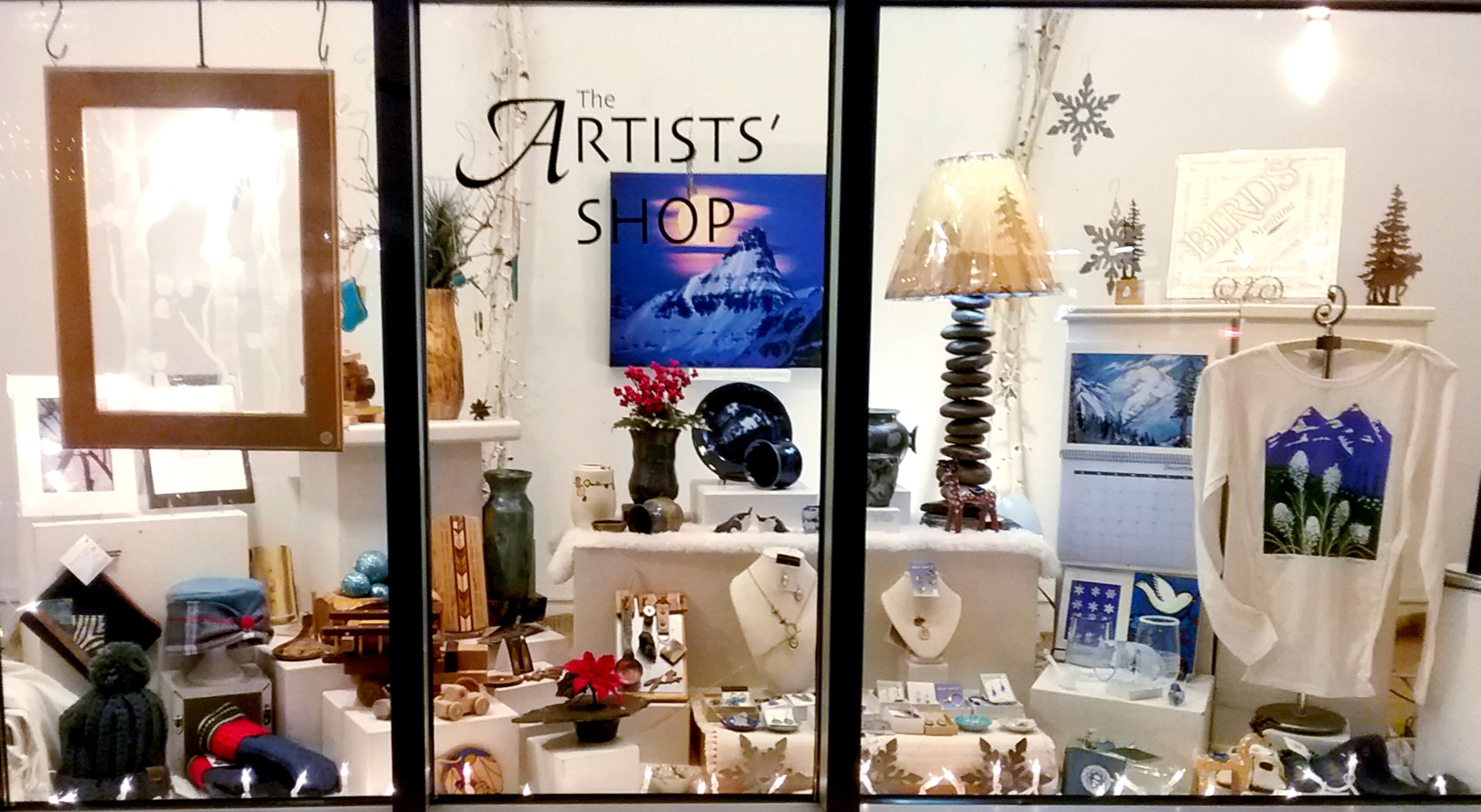 Downtown Holiday Window Decorating Contest - Downtown Missoula Partnership