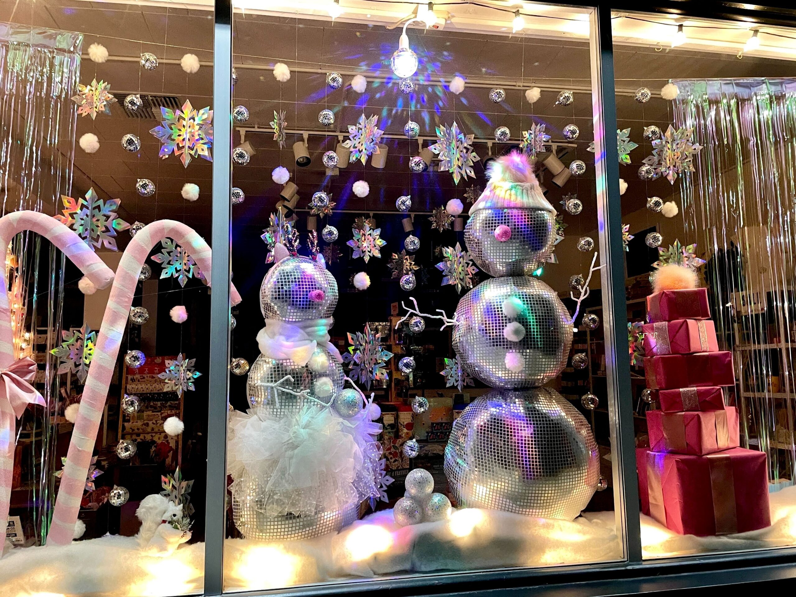 Downtown Holiday Window Decorating Contest - Downtown Missoula Partnership
